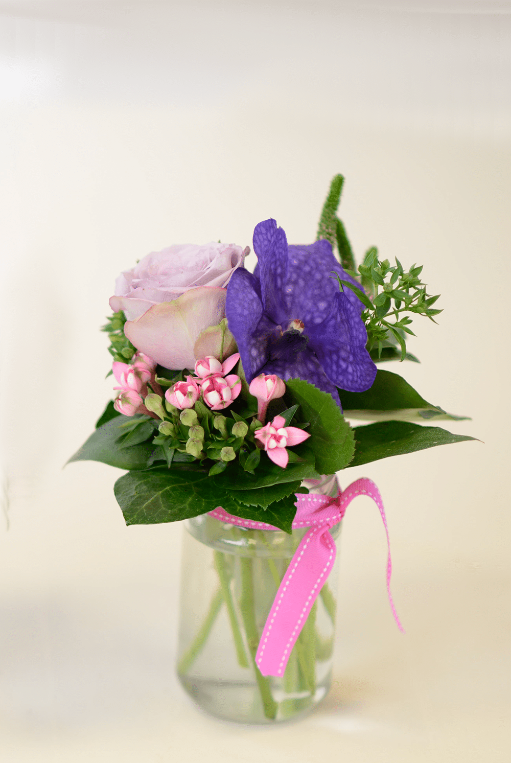 Brighten Your Home with Our Gorgeous Maisy Flower Arrangements